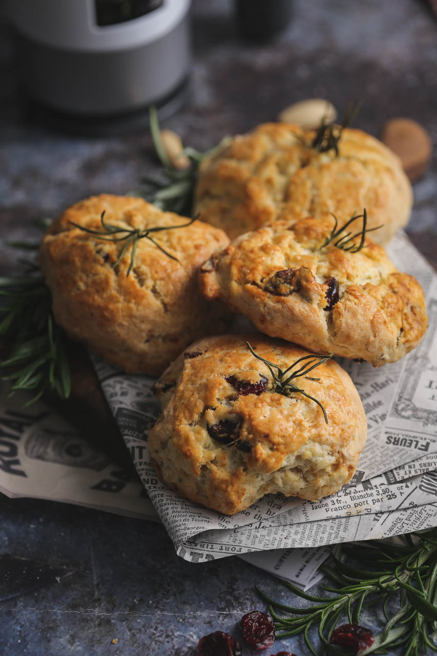 Skonsi sa brusnicama i ruzmarinom - Milin kuvar